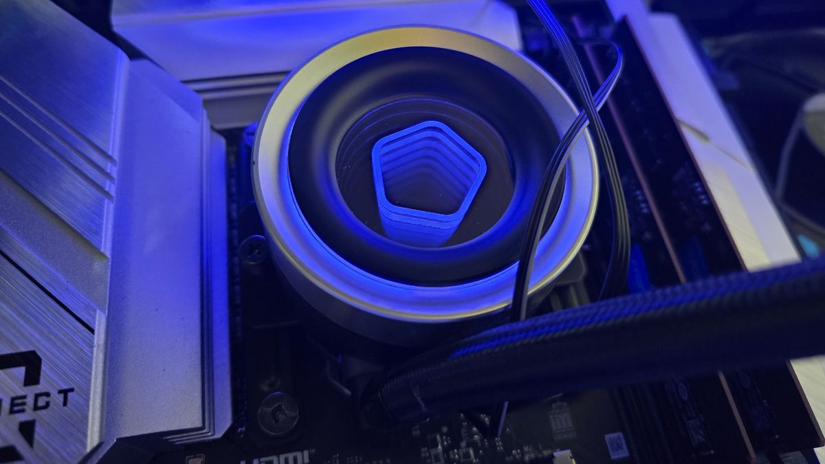 ID-Cooling FX360 INF Review: Budget-Friendly with low noise levels ...