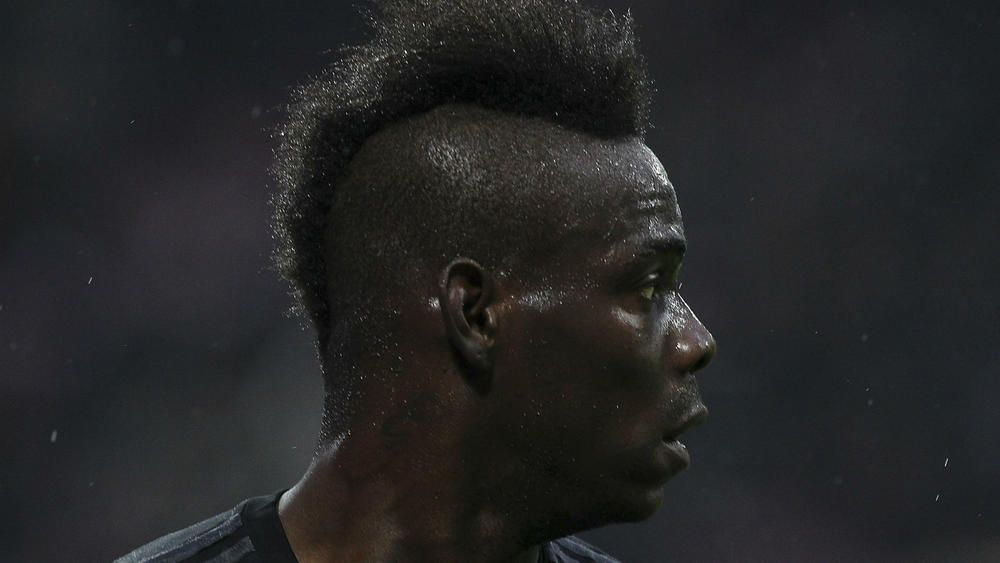 Lille 1 Nice 2: Balotelli brace keeps Ligue 1 title tilt on track ...