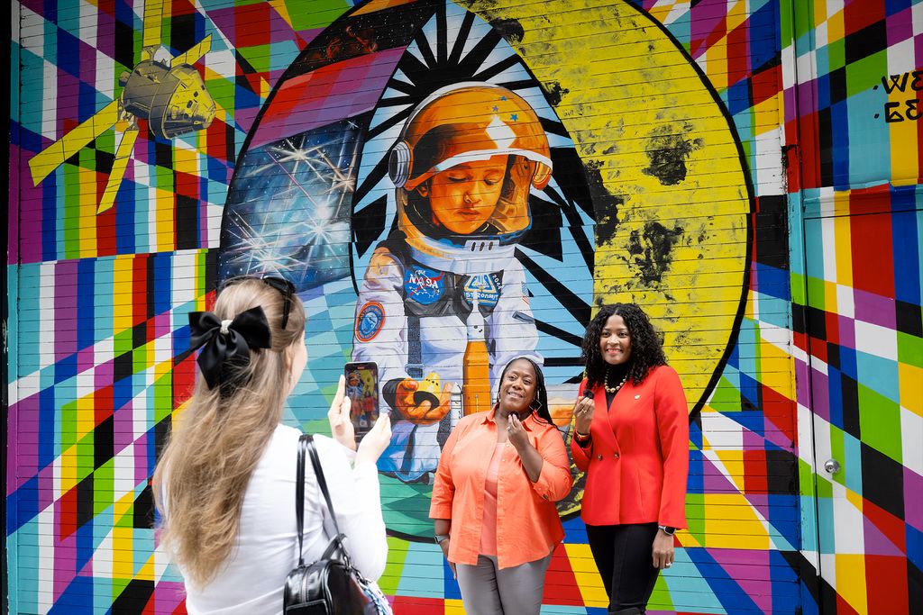 NASA restarts art program with New York murals aimed at Artemis ...