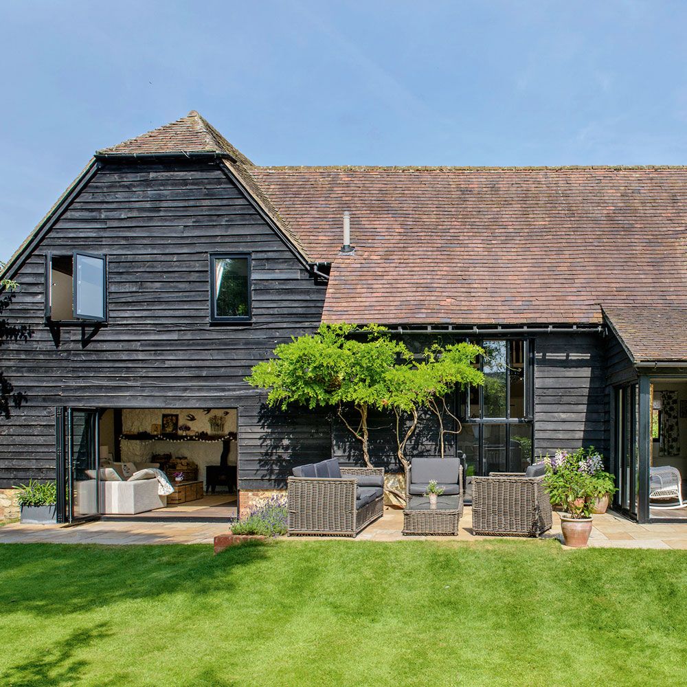 Be inspired by this beautifully renovated barn in Buckinghamshire ...