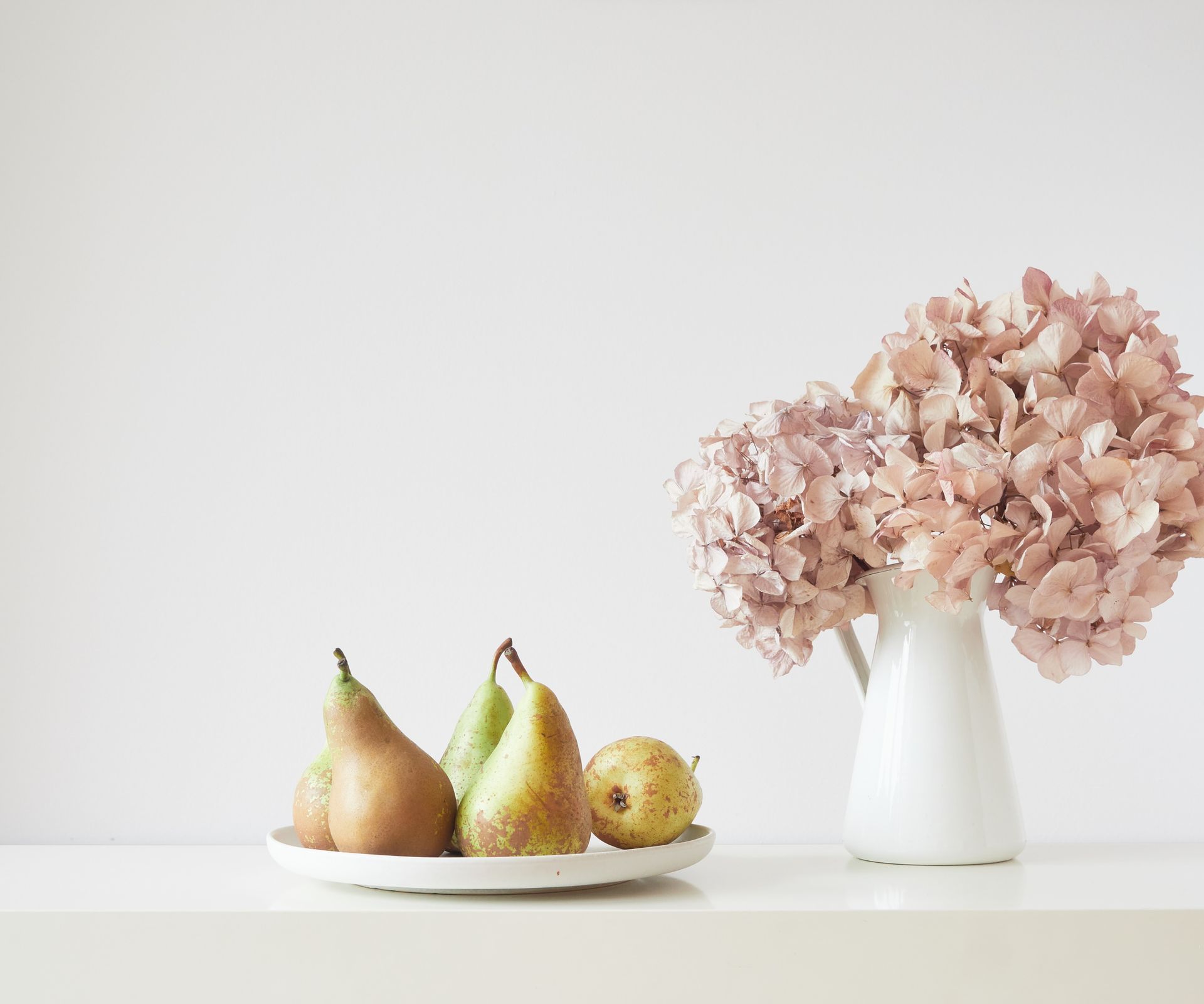 How to dry hydrangeas: an easy guide to preserving flowers | Homes and ...