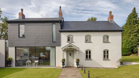 Side extensions: Expert advice for building and planning | Homebuilding