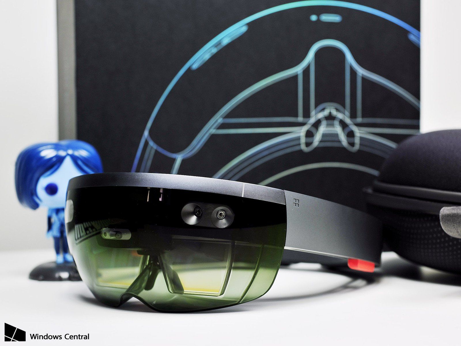 Microsoft secures $480 million contract with U.S. Army for HoloLens ...