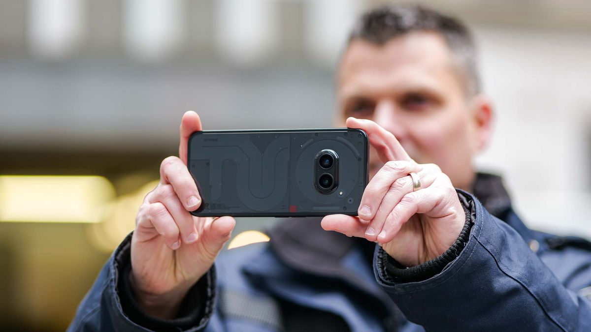 Nothing Phone 2a Review: Pixel 7a and iPhone SE should be scared | Tom ...