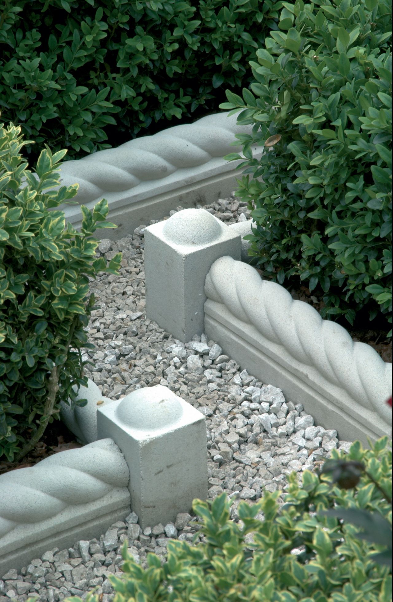 15 garden edging ideas to enhance your lawn and landscape | Real Homes