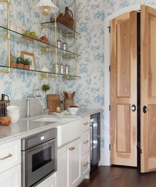 How to decorate with Benjamin Moore's Simply White | Homes and Gardens