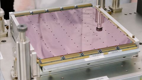 'The fastest AI chip in the world': Gigantic AI CPU has almost one ...