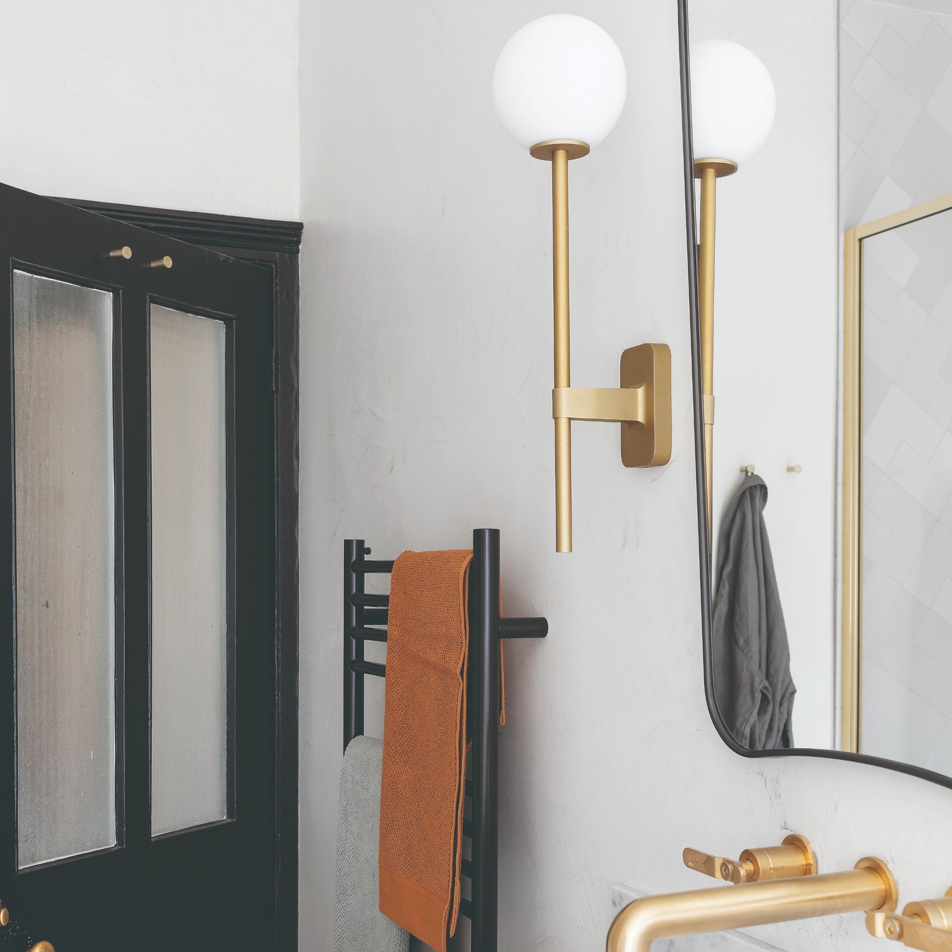Wireless wall lights are the trend we're seeing everywhere | Ideal Home