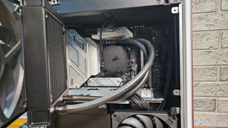 Corsair One i500 review: A bigger small PC | Tom's Hardware