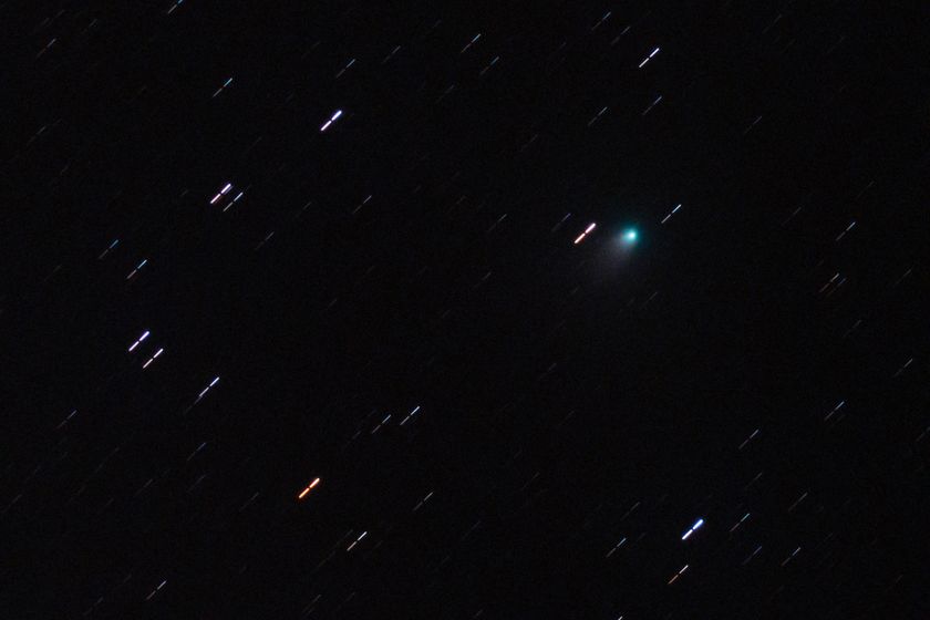 Amazing photos of gorgeously green Comet C/2022 E3 (ZFT) |gallery | Space