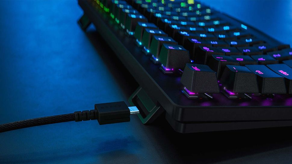 Razer Huntsman Tournament Edition Review: Lightweight and Lightspeed ...