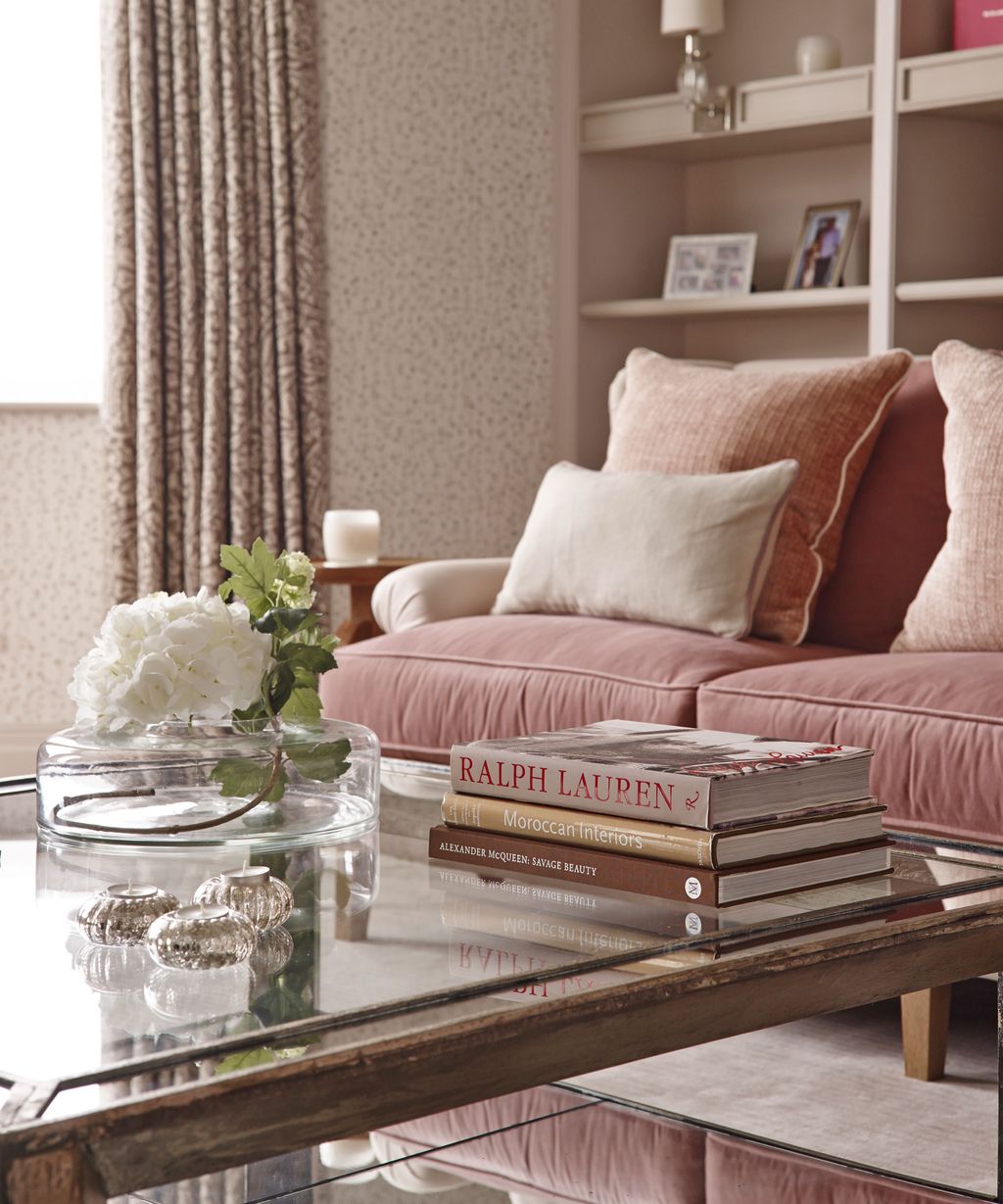 How to clean a glass table: the crucial mistakes to avoid | Homes and ...