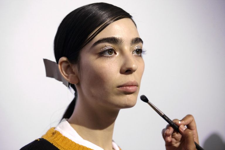 This is how to fix thinning eyebrows and get your perfect look | Marie ...