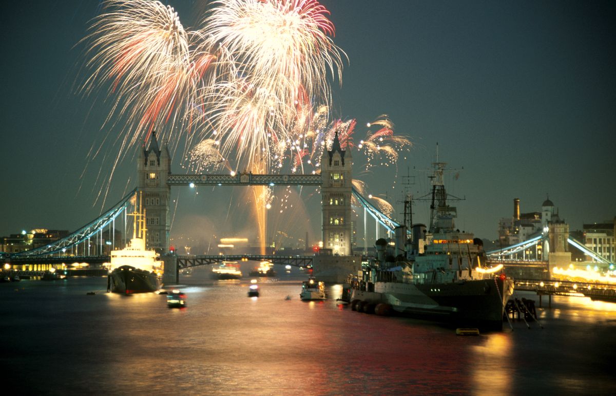 Avoid these mistakes to take epic photos of fireworks this New Year's ...