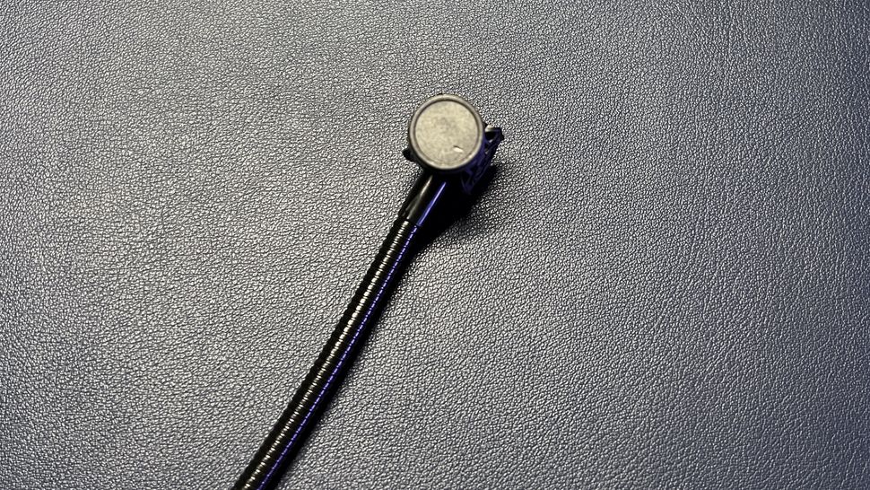 Center Cam Review: The Trick to Faking Eye Contact is Not Faking It ...