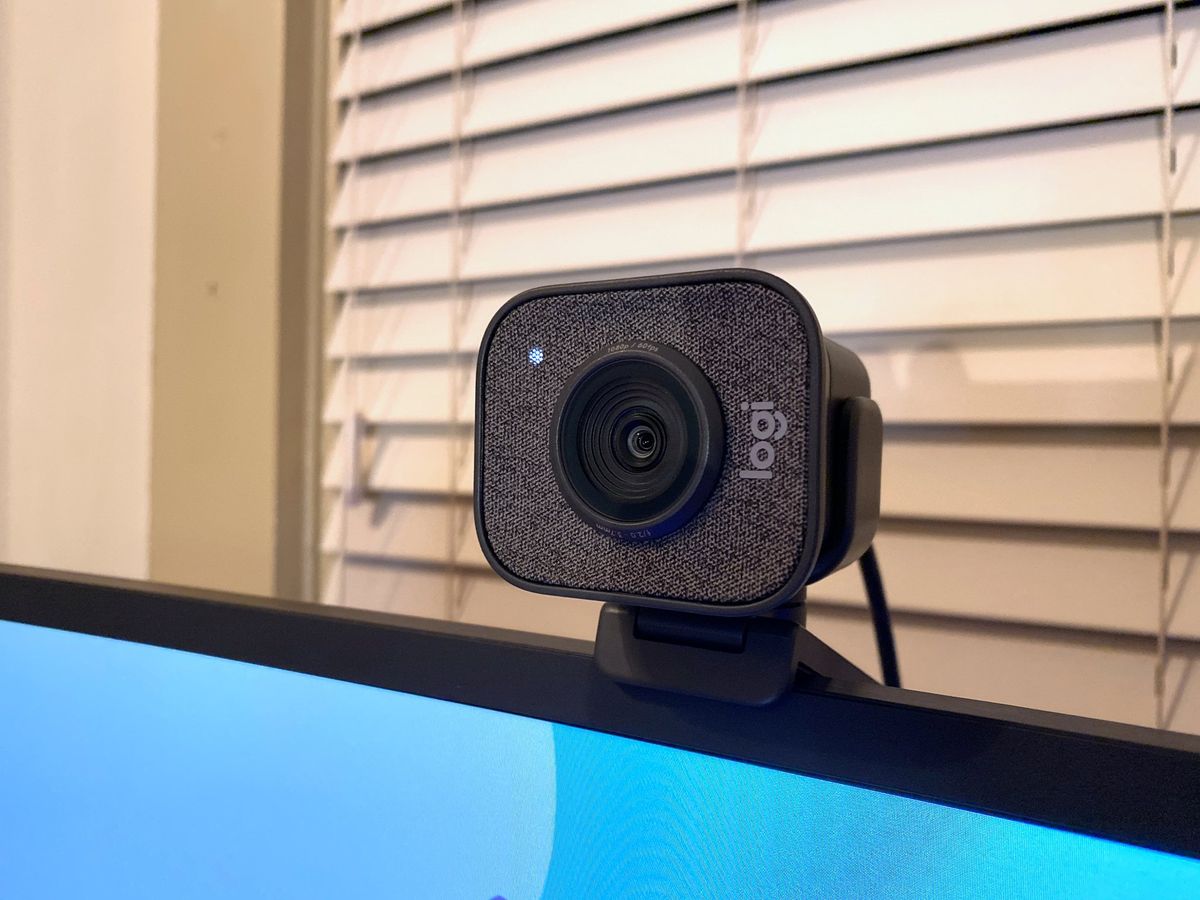 Logitech StreamCam review: Thoughtful features make this a great ...