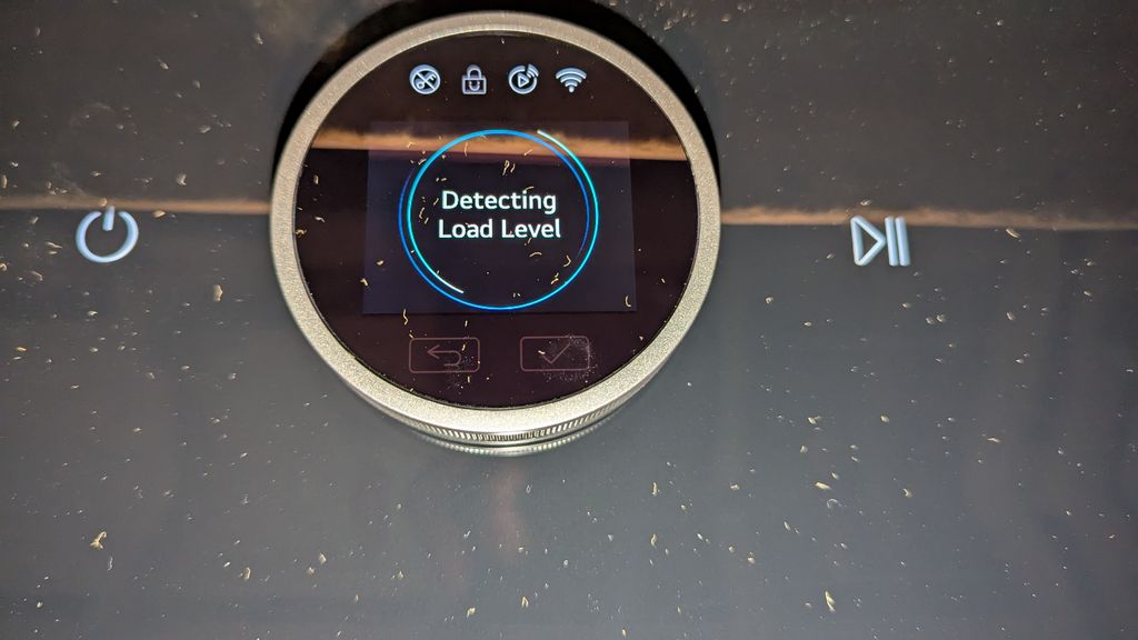 LG WT8600CB 5.5 Cu. Ft. Smart Top Load Washer review | Top Ten Reviews