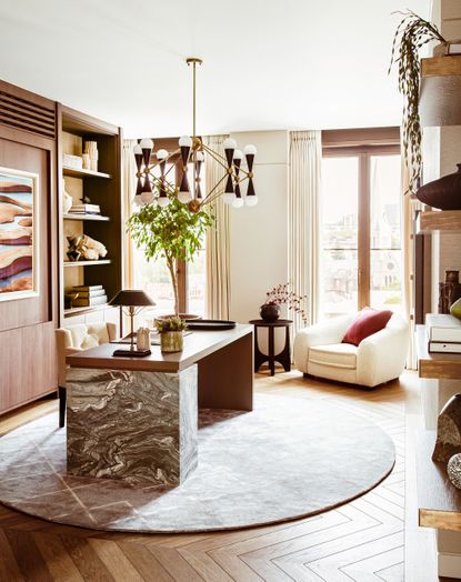 What does a round rug do to a room? | Livingetc