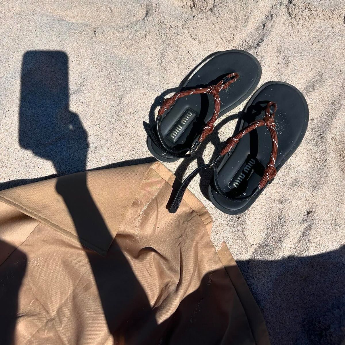 The First Viral Sandals of 2024 Have Arrived—Be Advised | Who What Wear