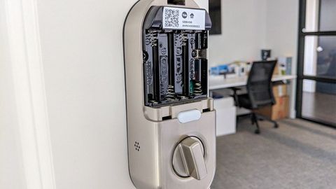 Nest x Yale RB-YRD540-WV-619 review | Top Ten Reviews