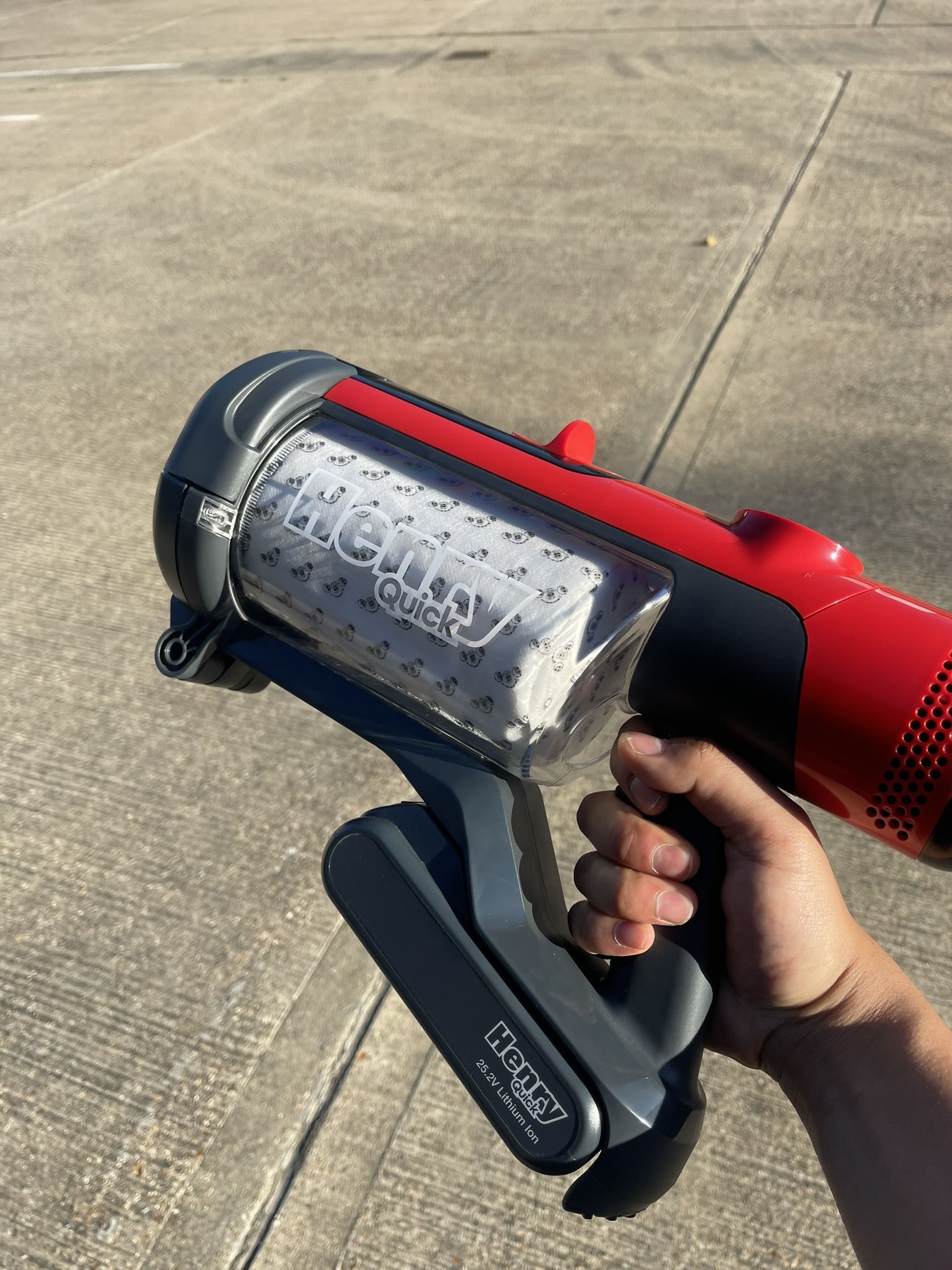 Henry Quick cordless vacuum review: their first cordless stick | Homes ...