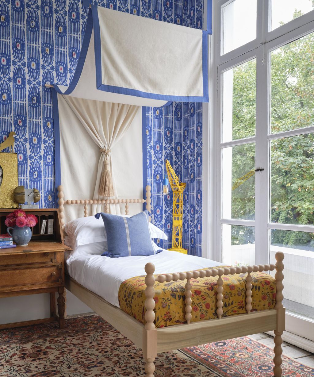MindTheGap launches wallpaper collection with Minnie Kemp | Homes and ...