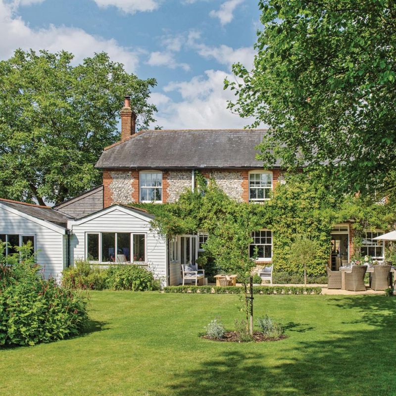 Take a look inside this charming chocolate box cottage in Hertfordshire ...