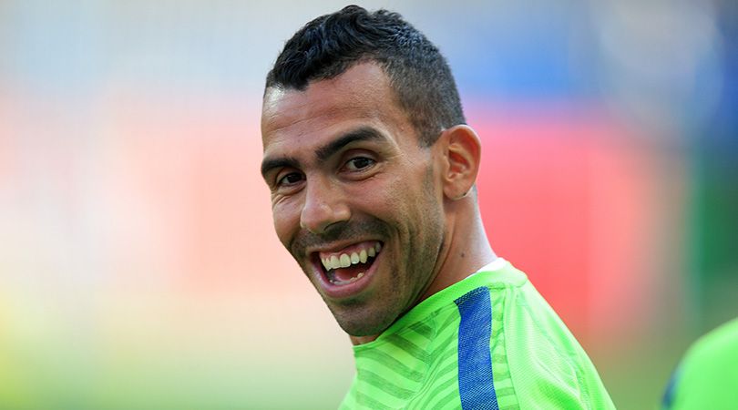 Boca's Carlos Tevez gets injured in prison match while visiting his ...