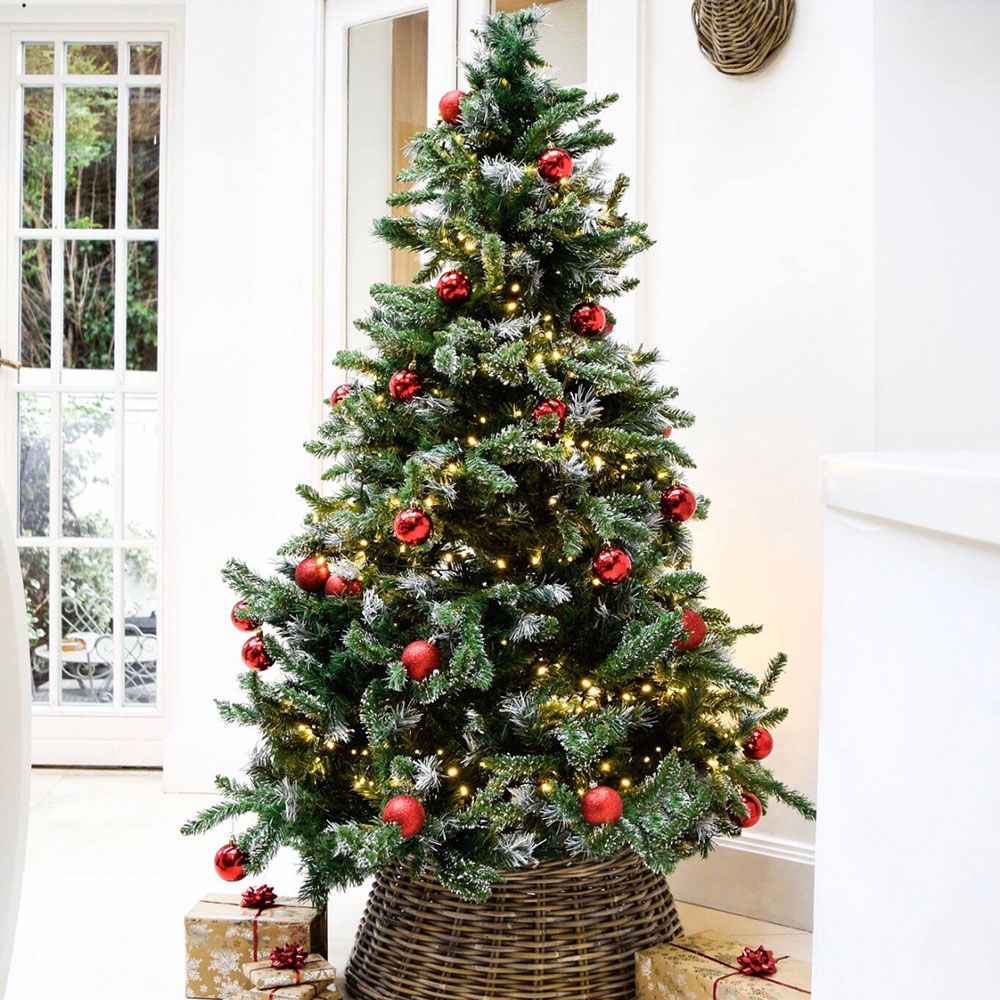 Real Christmas tree care guide – expert-approved tips | Ideal Home