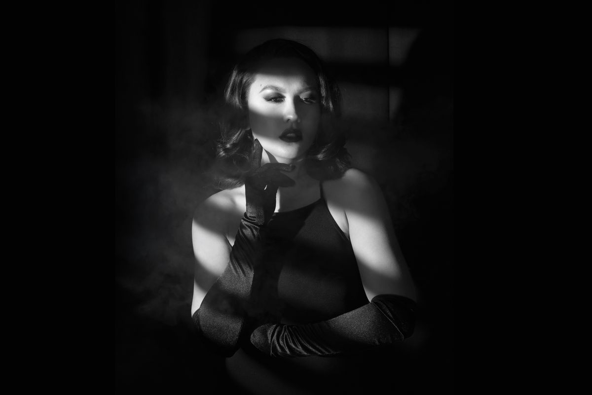 Home photography ideas: Shoot film noir portraits with a DIY gobo ...