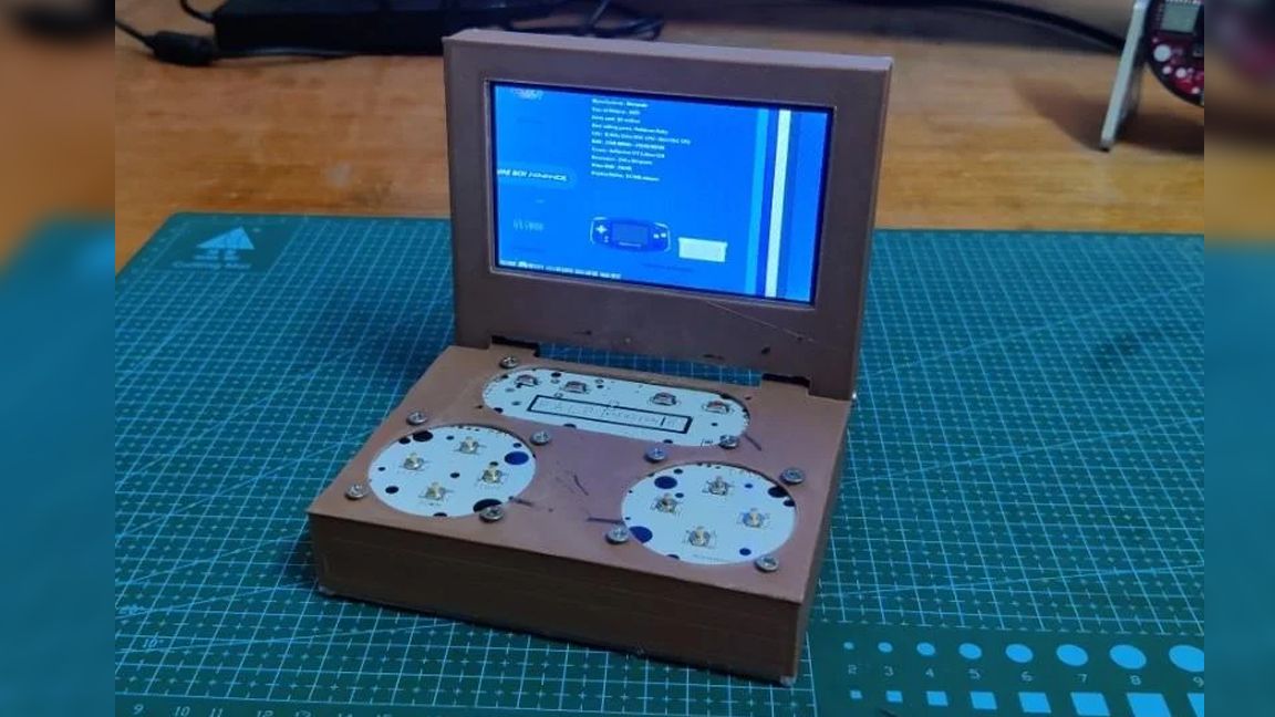 Raspberry Pi PALPi Handheld Takes Retrogaming on the Go | Tom's Hardware