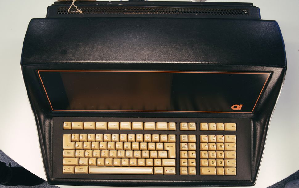 World's 1st PC rediscovered by accident in UK house clearance nearly 50 ...