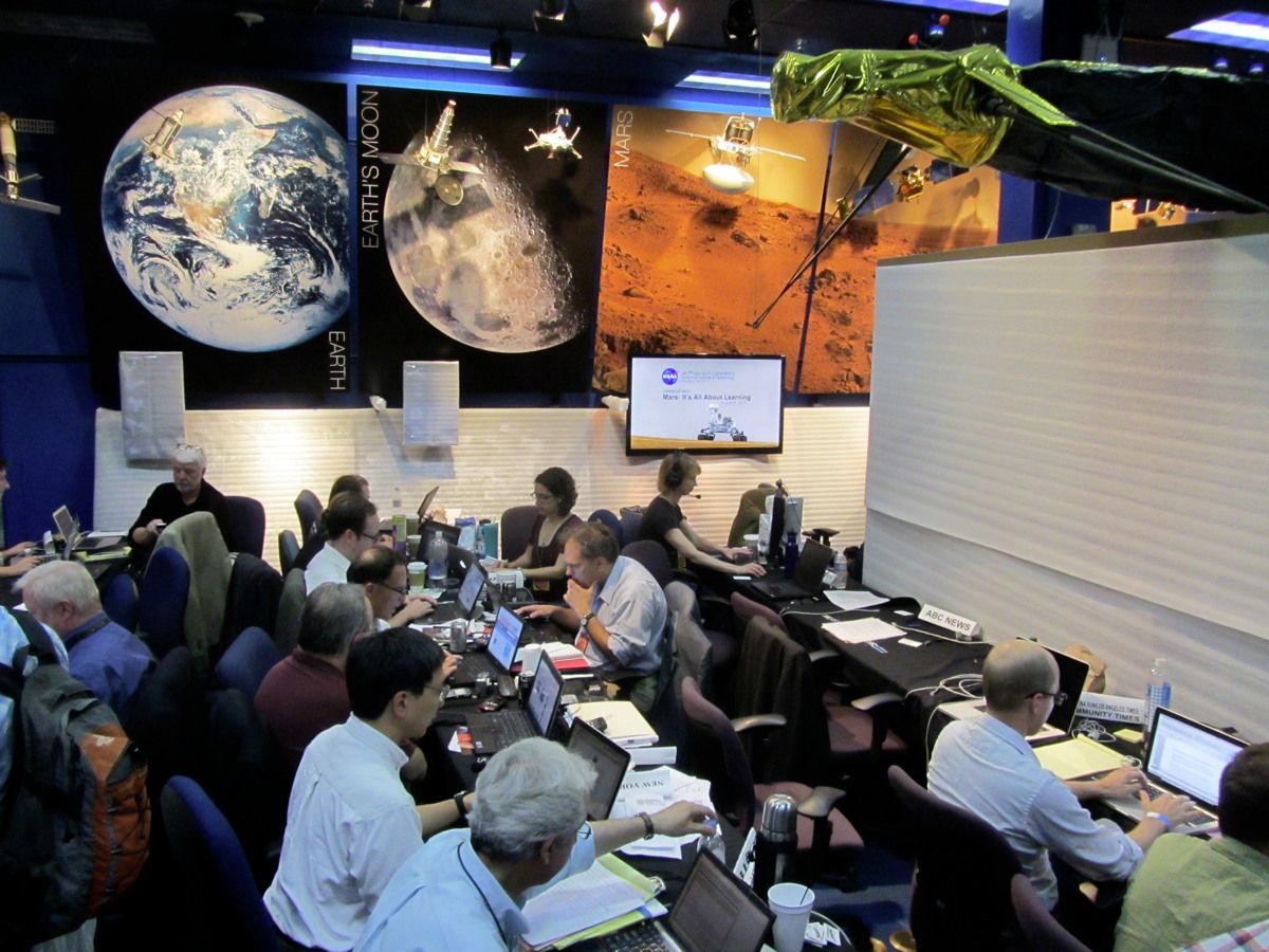 Gallery: Curiosity's Landing Day at Jet Propulsion Lab | Space