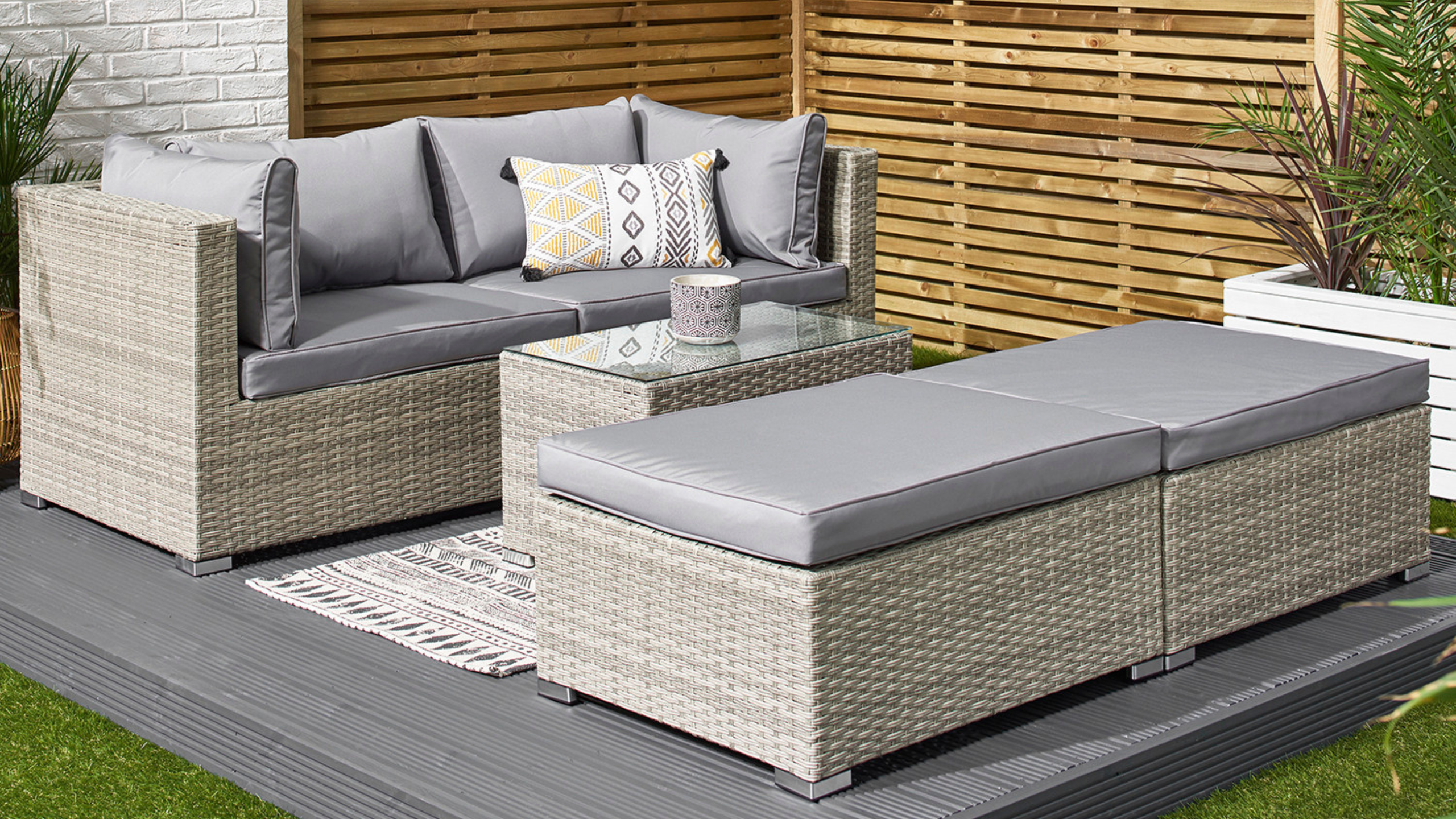 The Range’s sell-out garden sofa set is finally back in stock | Ideal Home