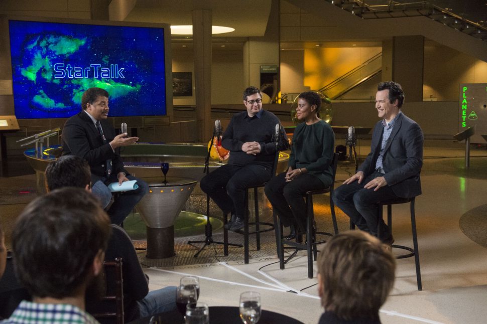 'StarTalk,' NatGeo Channel's 1st Late-Night Science Talk Show, Debuts ...