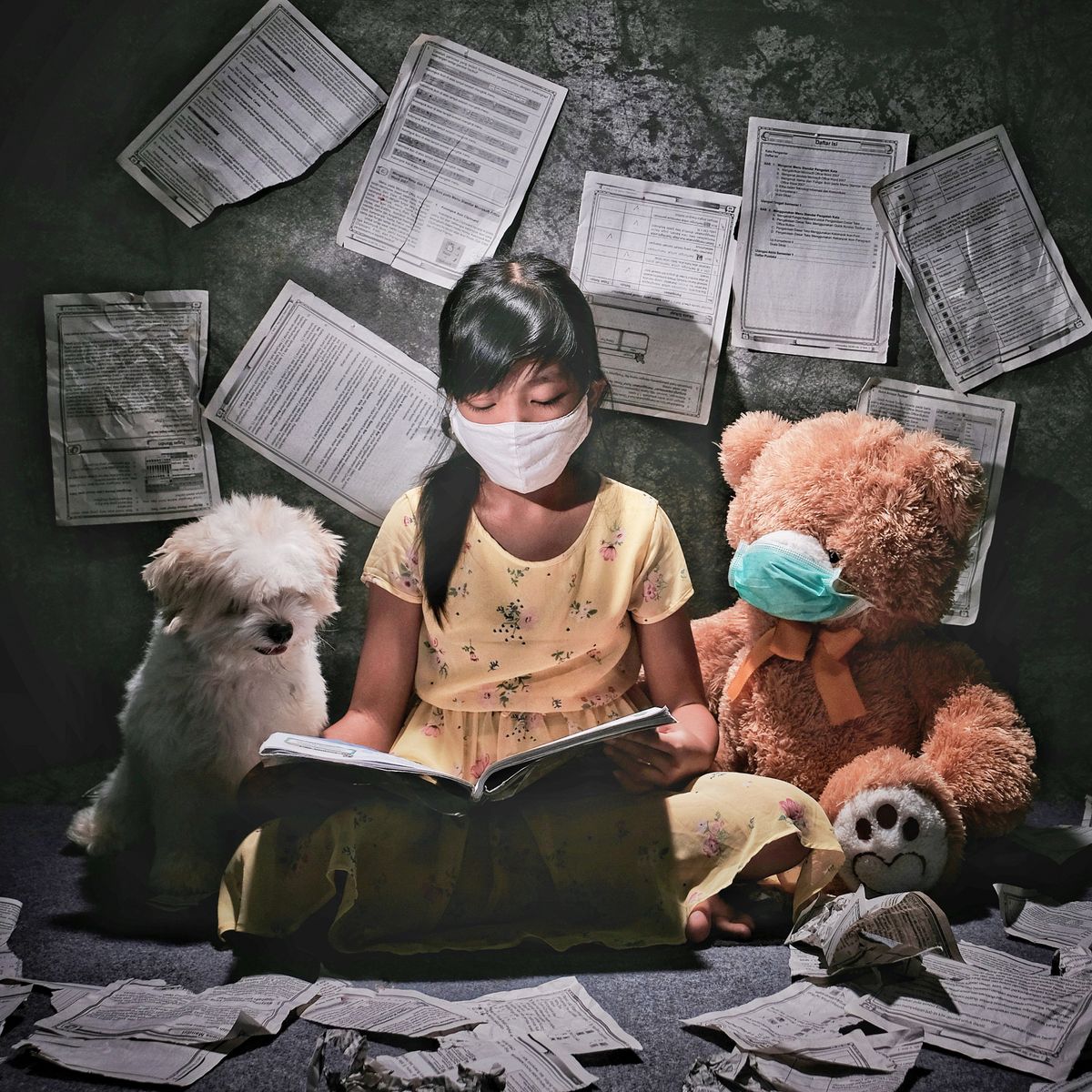 50 touching photos of lockdown... but which one do you think is best ...