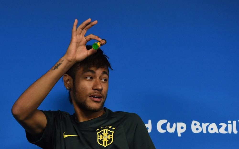 Neymar focused on team fortunes in Brazil | FourFourTwo