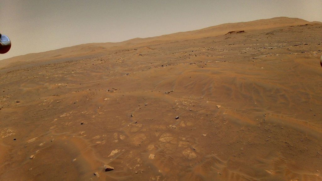 Mars helicopter Ingenuity experiences anomaly on 6th flight, but lands ...