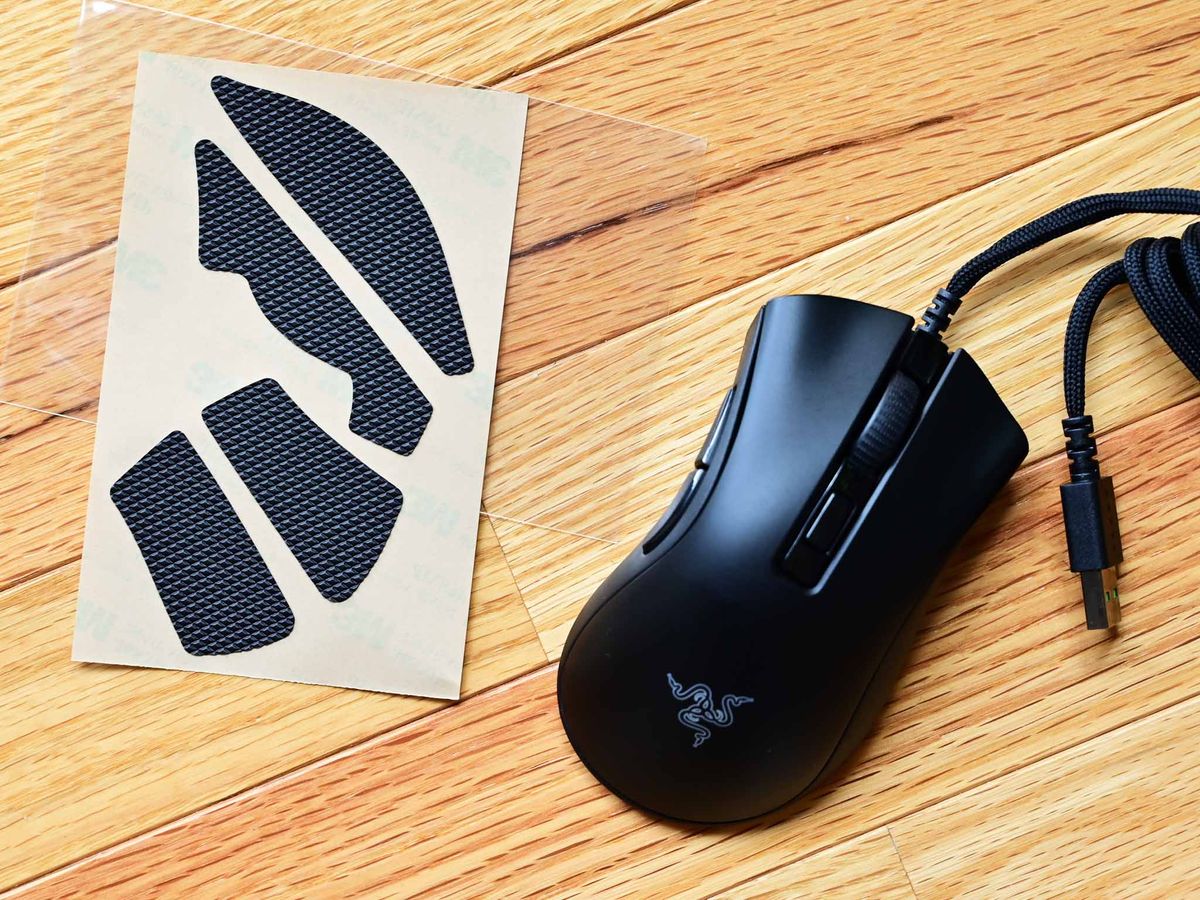 Razer DeathAdder V2 Mini review: A tiny $50 gaming mouse that's big on ...
