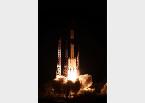 Japan launches huge Inmarsat-6 F1 communications satellite into orbit ...