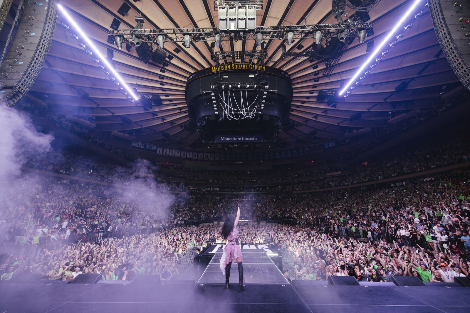 6 Charli XCX Concert Outfit Ideas, According to Bona Fide Brats | Marie ...