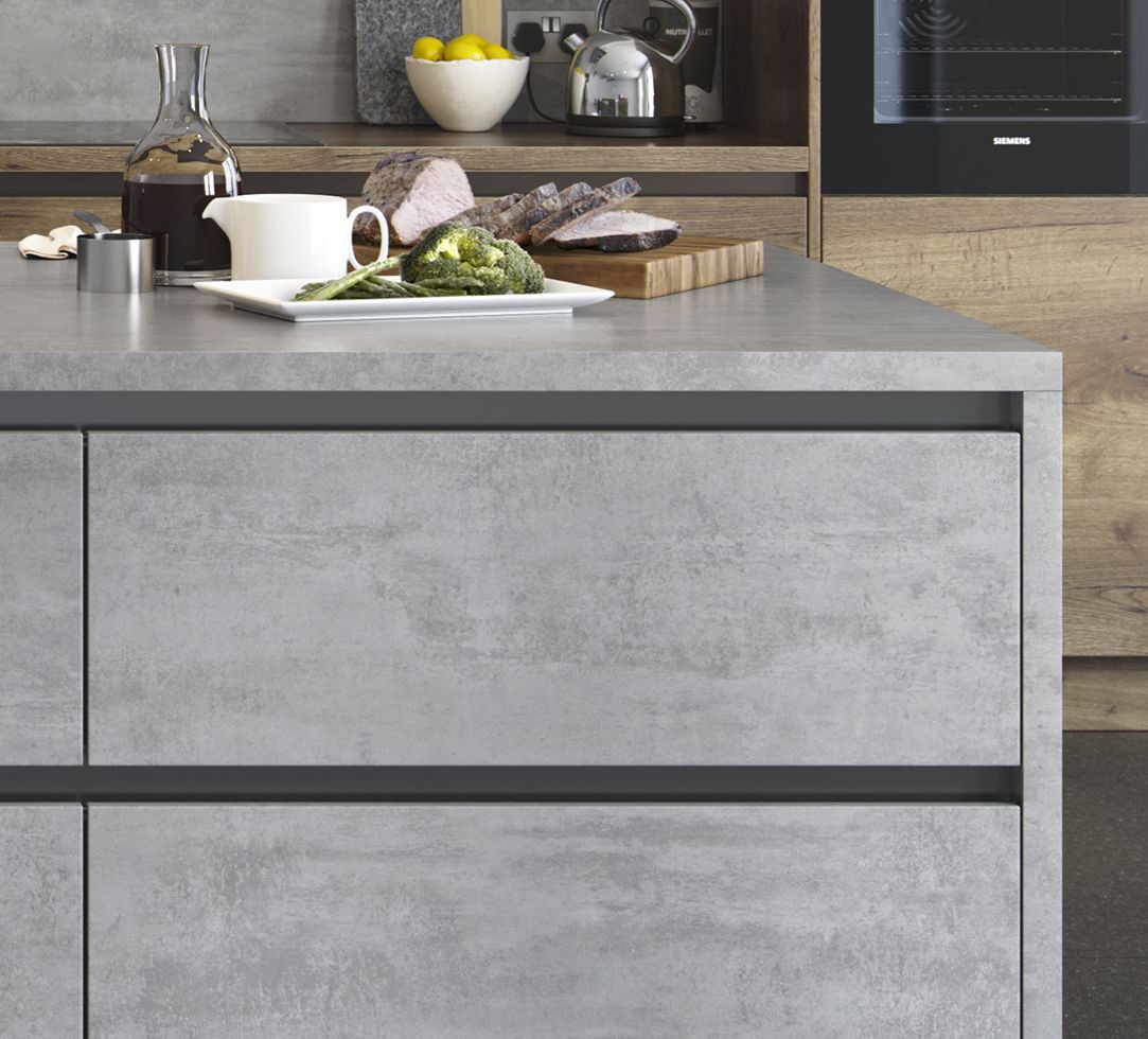 11 Kitchen Worktop Ideas for Hardworking Surfaces | Homebuilding