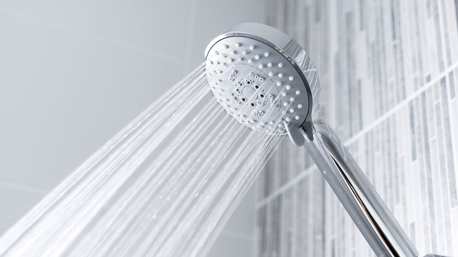 What is a power shower? How they are different to other types of ...