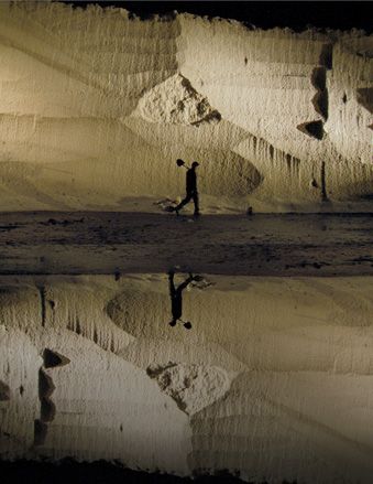 Artist Doug Aitken's 'Altered Earth' exhibition in Arles, France ...