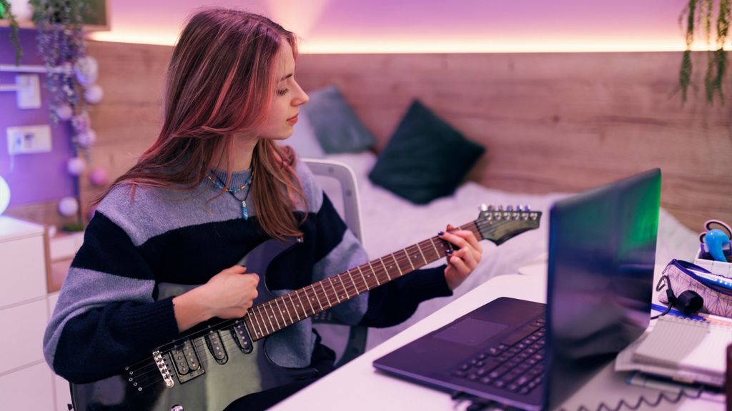 Best online guitar lessons 2025: Improve your playing | MusicRadar