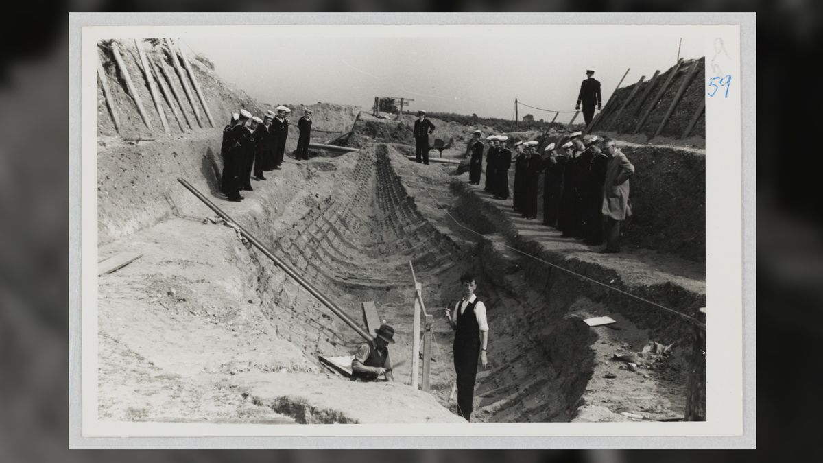 Photos: Snapshots of mysterious Sutton Hoo burial excavation revealed ...