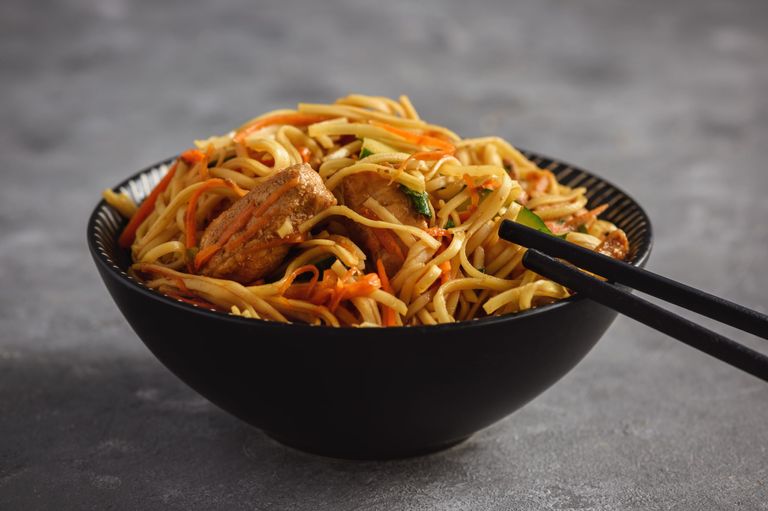 11 instant noodle recipes that actually make a decent dinner | GoodtoKnow