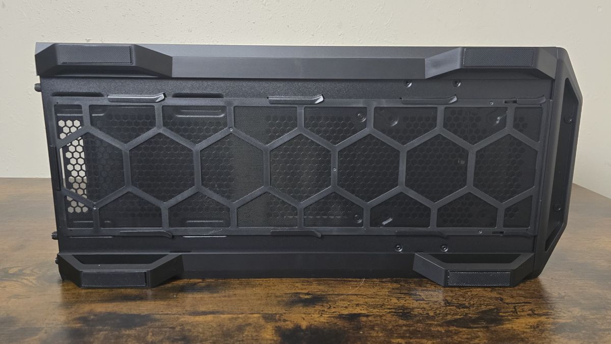 Be Quiet Dark Base 701 Case Review: Premium craftsmanship, excellent ...