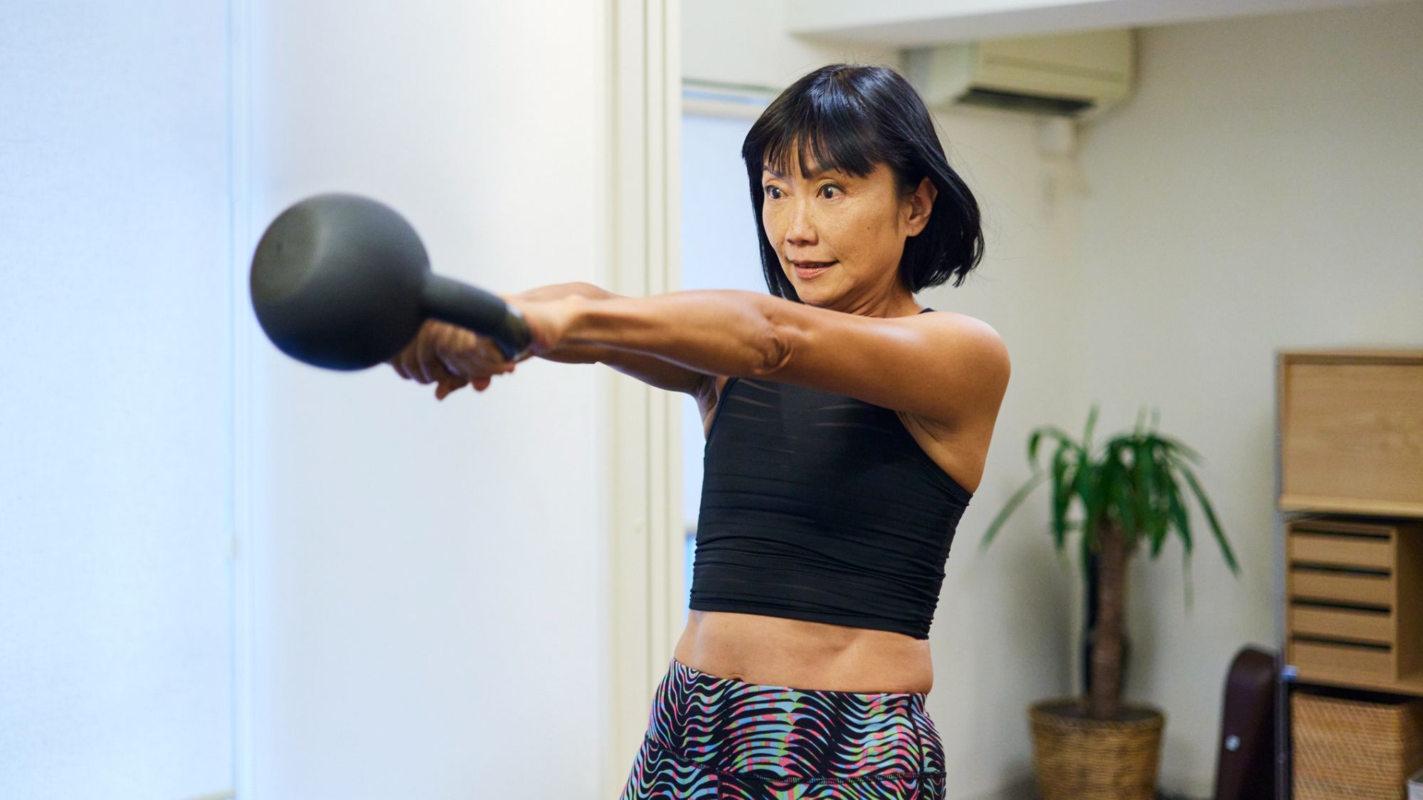 This four-move kettlebell workout builds muscle all over and boosts ...