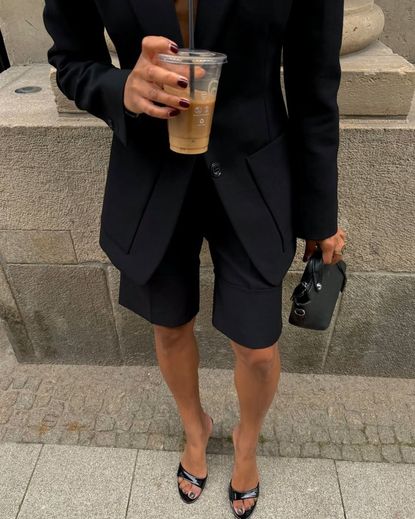 Suddenly, the Onyx Pedicure Is Summer's Dominating Trend | Who What Wear